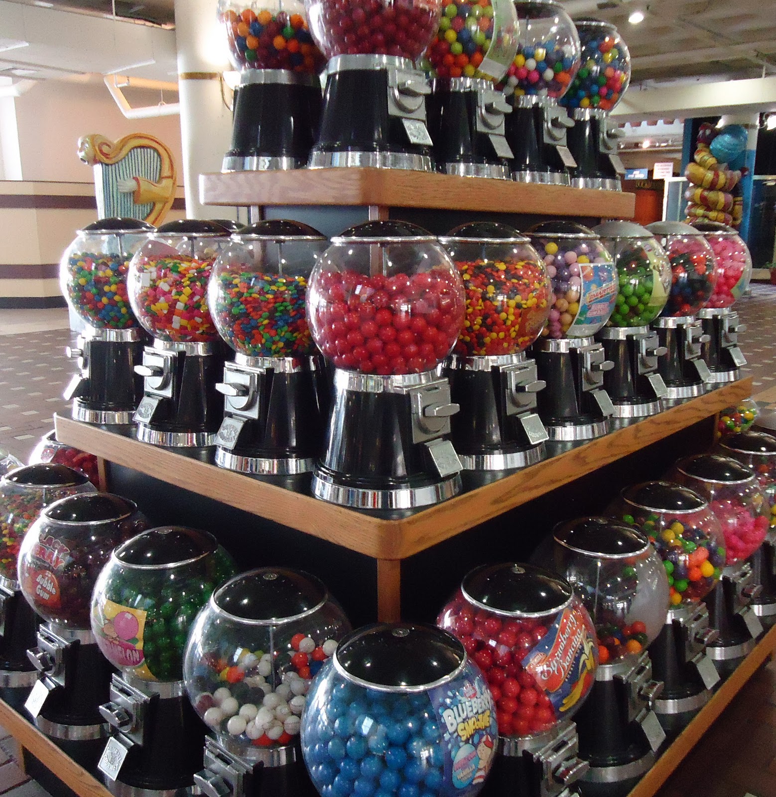 She Bakes : Bubble Gum Machines