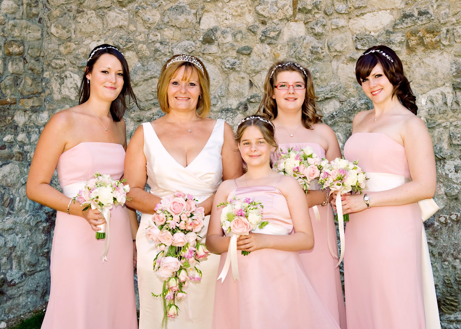 Distinctly Floral: Lynne and Julian's wedding at Hadlow Church