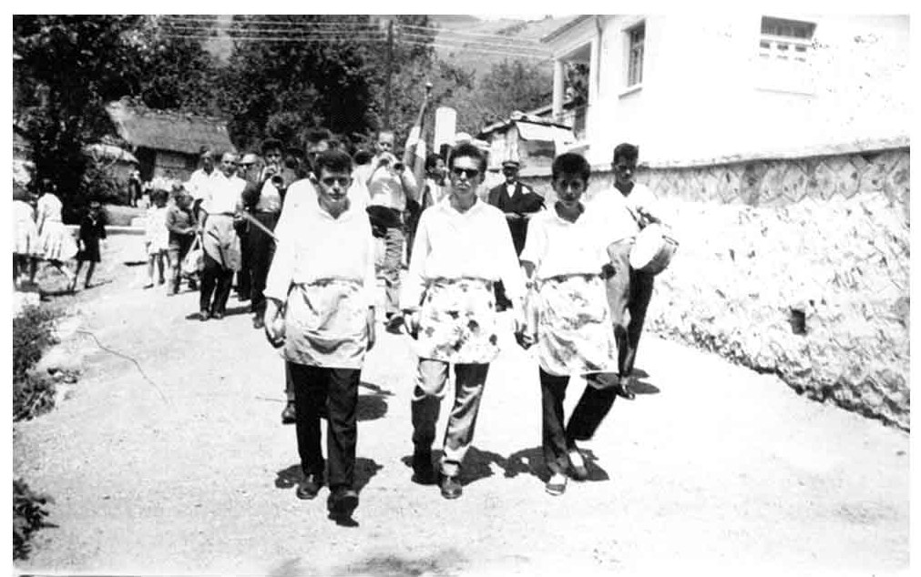 kparlapani: ΜΑΚΕΔΟΝΙΚΗ ΠΑΡΑΔΟΣΗ. Γαμήλια Έθιμα στο Κρατερό