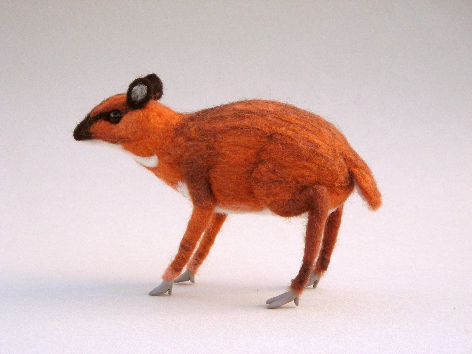 Needle Felted Animals - Cretur Fetur: Greater Chevrotain - Tragulus napu
