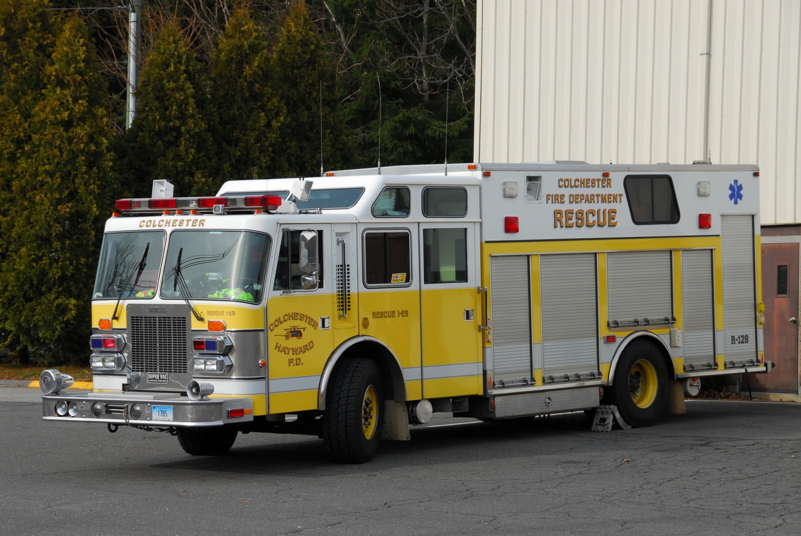 Ambulance Photos and More: Colchester,CT Fire Dept Rescue 1-28