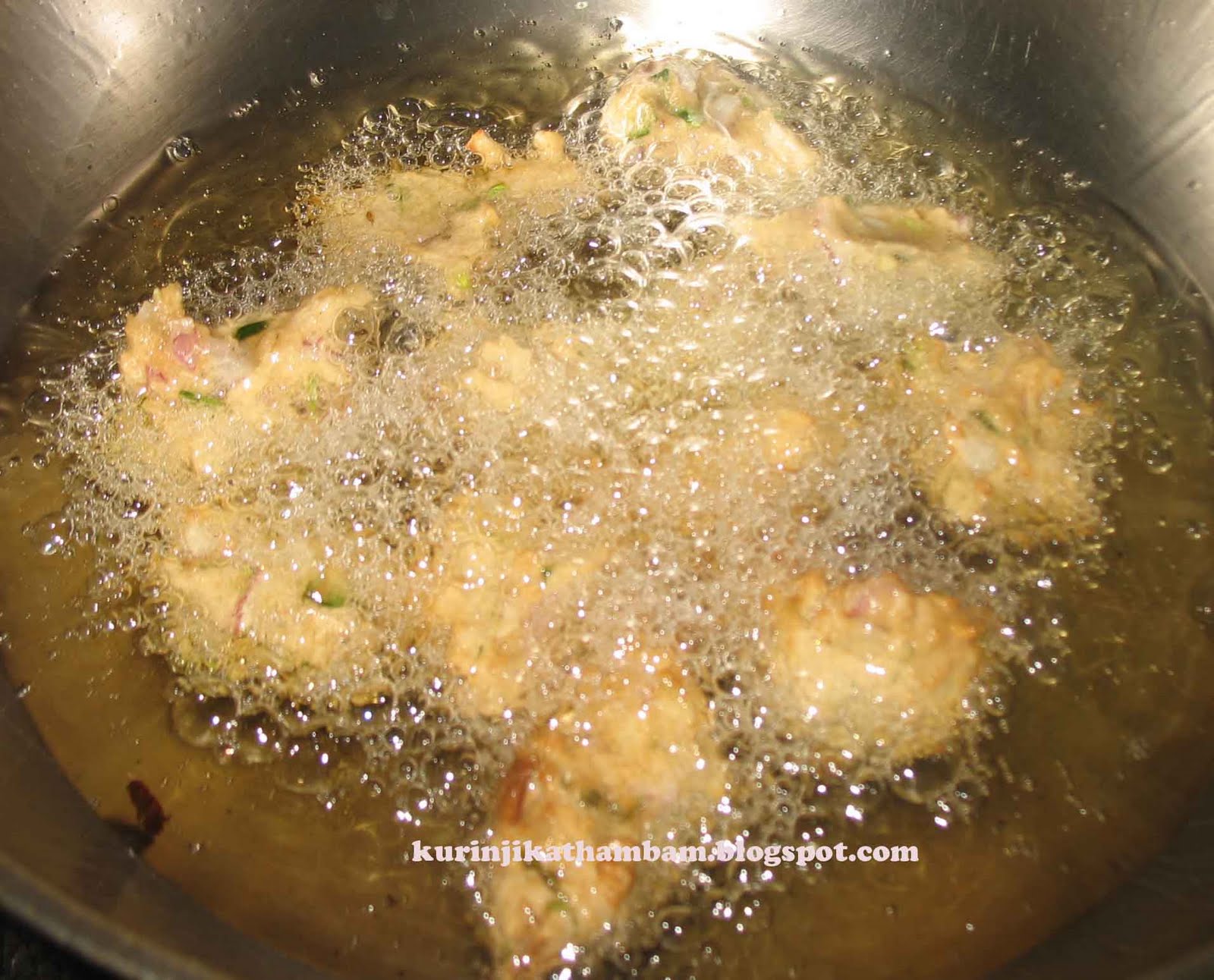 Wheat Flour Fritters / Gothumai Mavu Pakoda ~ Kurinji Kathambam