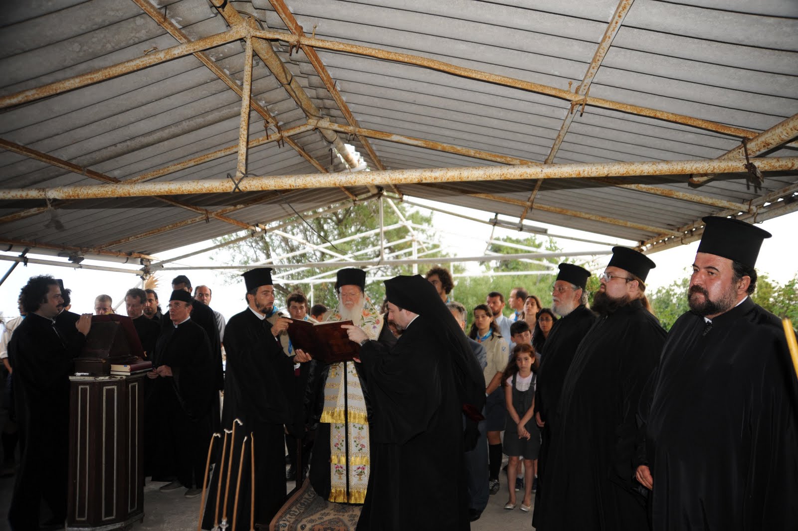 ΦΩΣ ΦΑΝΑΡΙΟΥ: Ο ΠΑΤΡΙΑΡΧΗΣ ΣΤΗ ΜΕΤΑΜΟΡΦΩΣΗ ΤΗΣ ΧΑΛΚΗΣ