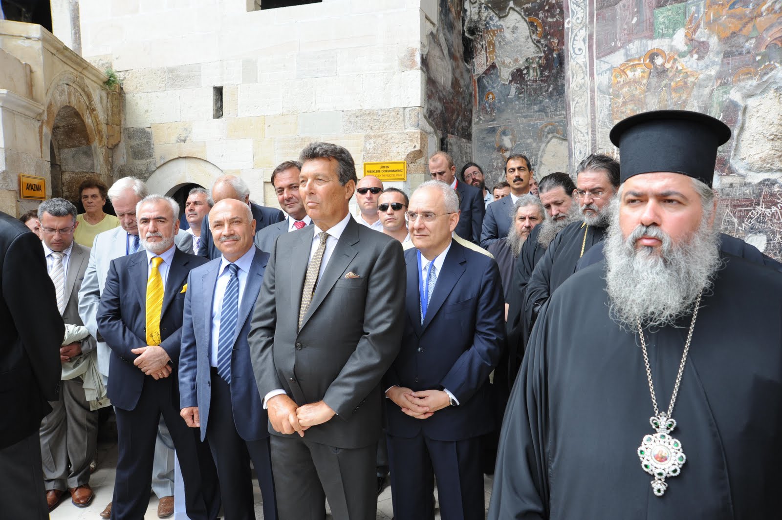 ΦΩΣ ΦΑΝΑΡΙΟΥ: ΣΤΗ ΣΟΥΜΕΛΑ ΣΤΑΜΑΤΗΣΑΝ ΤΑ ΔΑΚΡΥΑ ΤΗΣ ΠΑΝΑΓΙΑΣ
