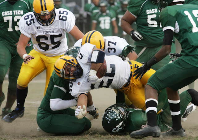 Another Look: A Closer Look at a Selection of Photos from the Press ...