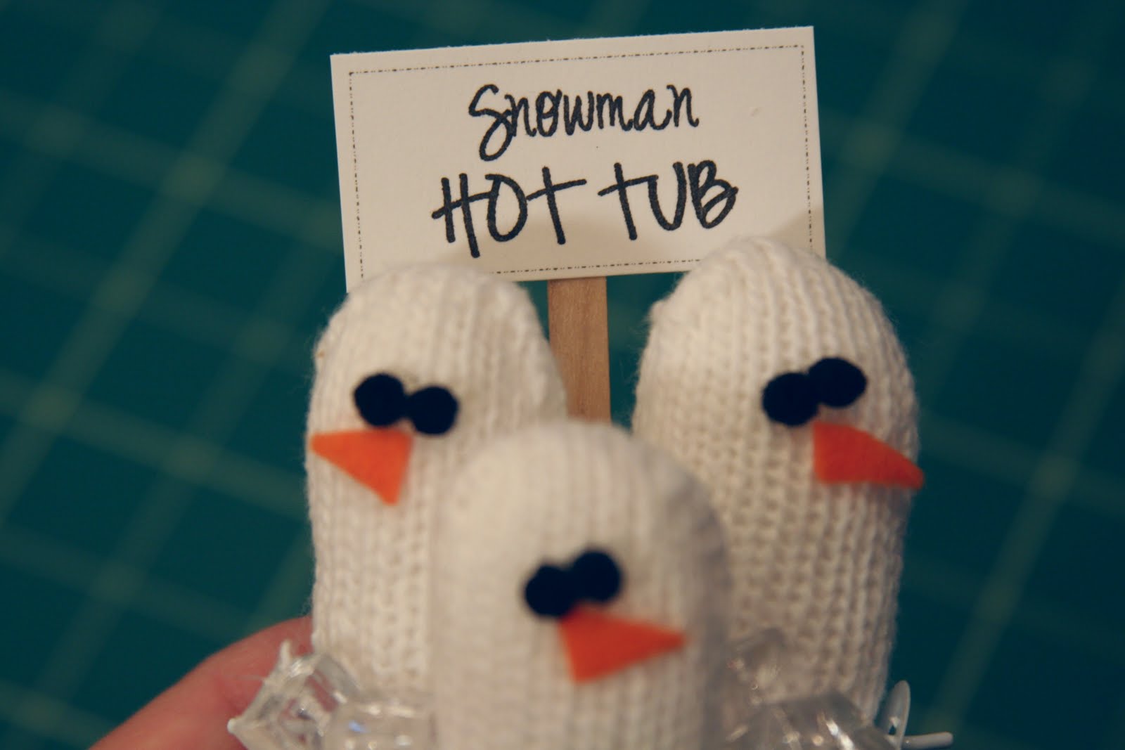 Childmade Tutorials: Snowman Hot Tub Tutorial