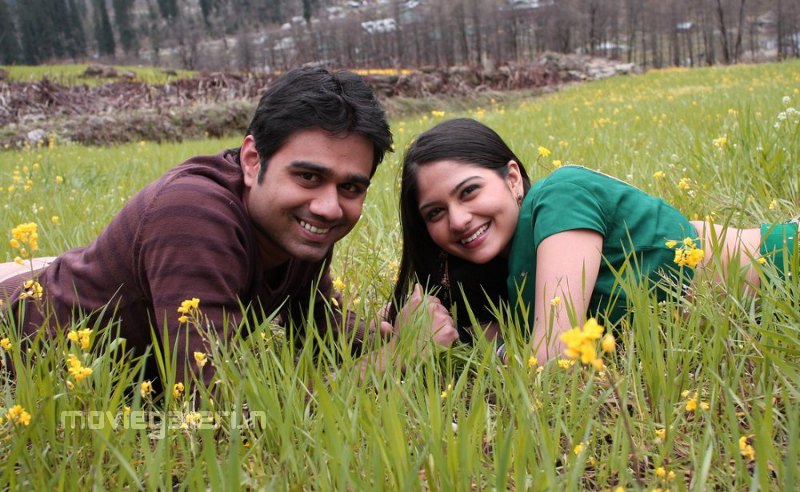 test: Pesu Movie Stills, Pesu Tamil Movie Photo Gallery