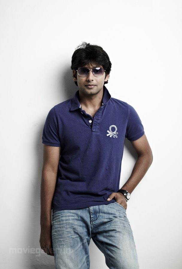 test: Aadhav Kannadasan Stills, Actor Aadhav Photoshoot Images