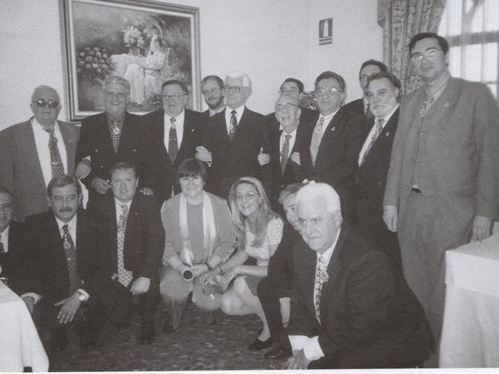 EL NUEVO BLOG DE EOS: SEMANASANTEROS ESCRIBEN SOBRE EL PRESIDENTE ...