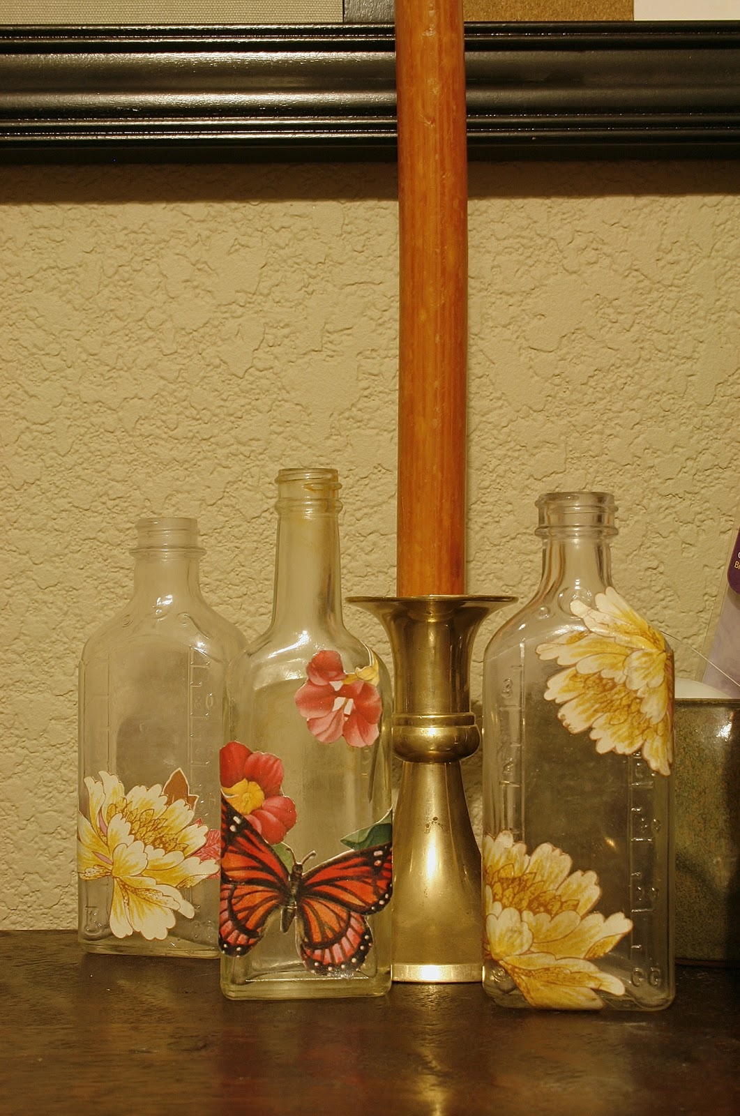 A Smudgy, Inky, Bloggy type thing...: Mod Podge Medicine Bottles