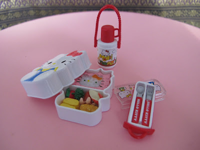 chrystal ☆•*¨*•.¸¸: my Mini Hello Kitty Fast Food sets