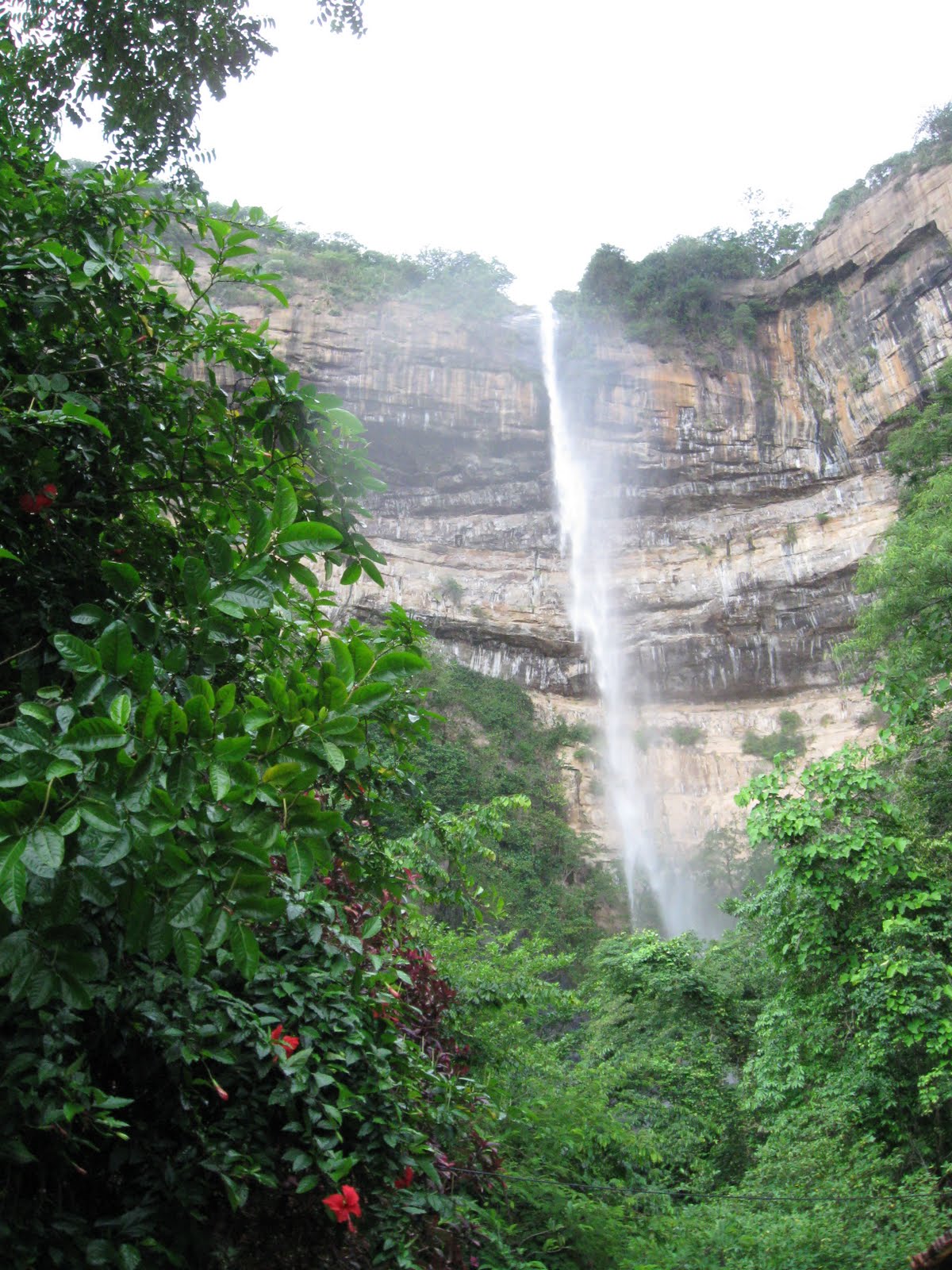 Notícias: Turísmo no ceará bica do Ipu vale apena conhecer