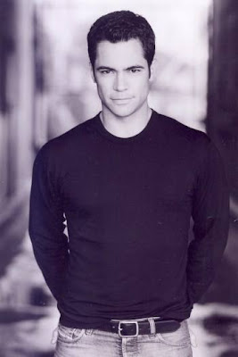 Favorite Hunks & Other Things: Friday, April 15, 2011