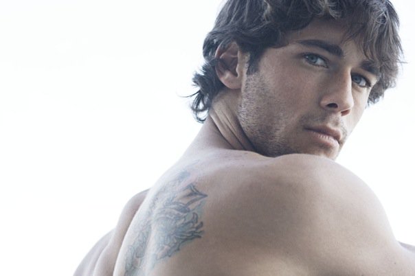 Favorite Hunks & Other Things: Keeping Up with Nick Ayler