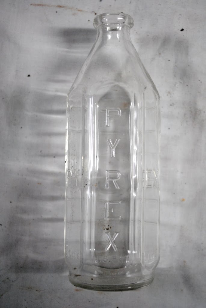 AFZARIZAL: Botol Susu Kaca Pyrex For Sale!! RM50 SOLD!!