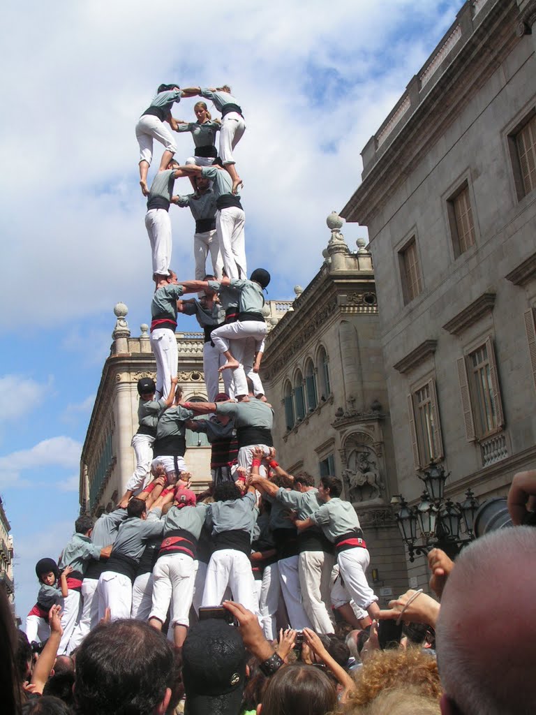Cuadernos de andar despierto.: Castellers en las fiestas de La Mercè.