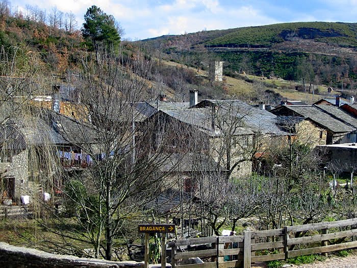 MEMÓRIAS...e outras coisas...: Aldeia de Rio de Onor