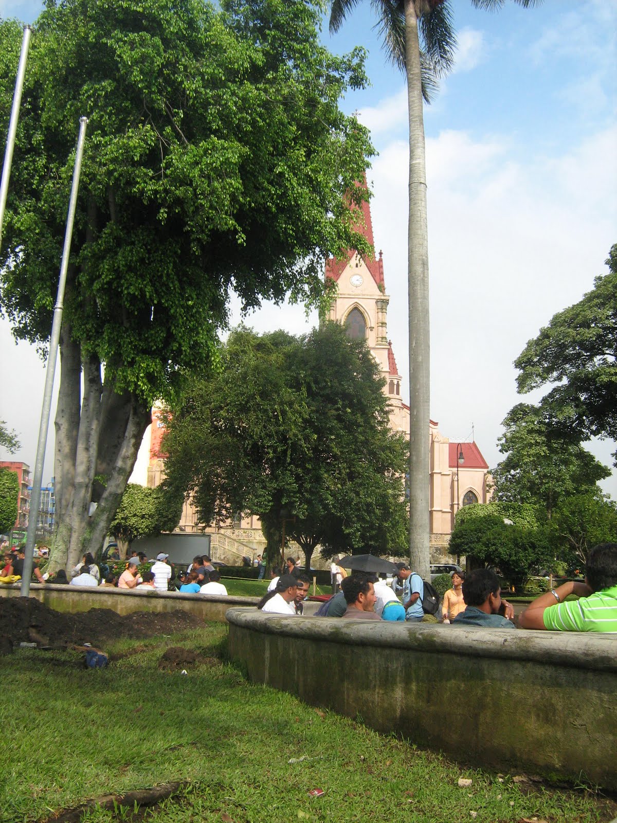 Observatorio de migración: Los “nicas” en el parque La Merced