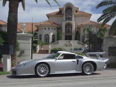 24 Cars blue Sky: Porsche GT-1 Kit Screams ‘Class’ and ‘Panel Gap’