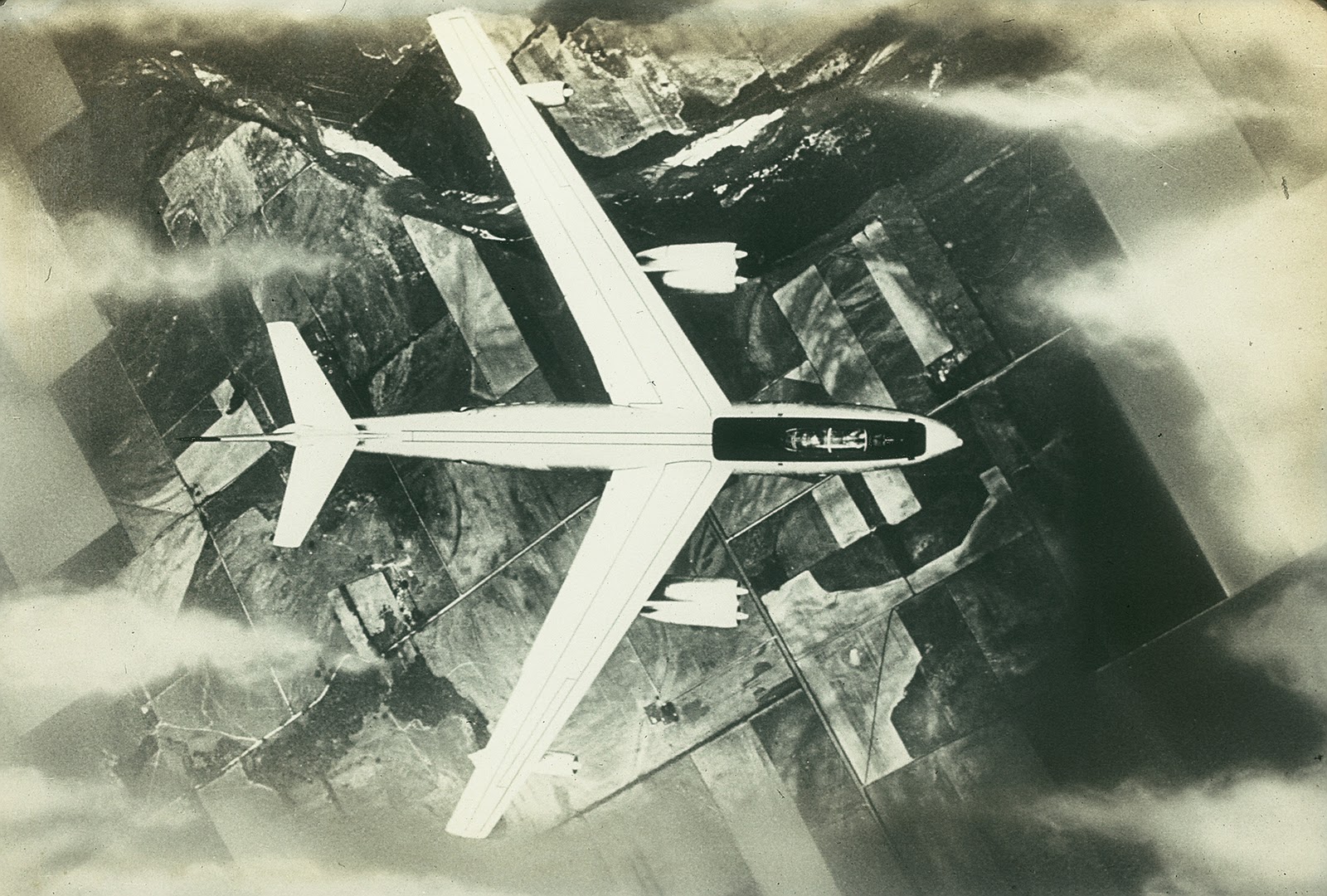 AIRCRAFT - FIGHTER JETS AND BOMBERS PLUS: USAF B47 STRATOJET