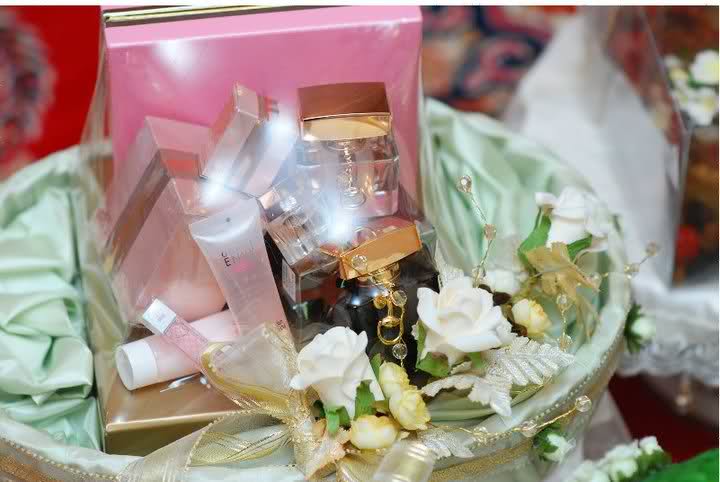 Bride & Groom Dress Packing 2011 - iSTYLE 360