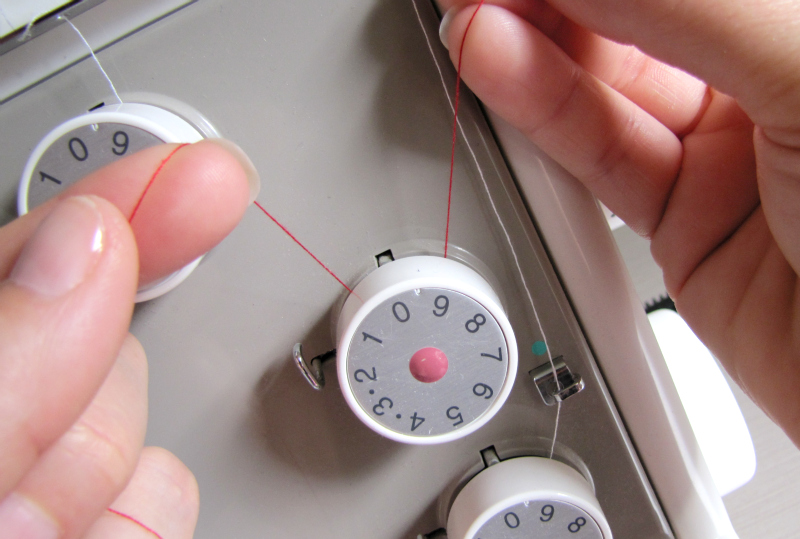 The Haby Goddess: Overlocking basics - How to thread your machine
