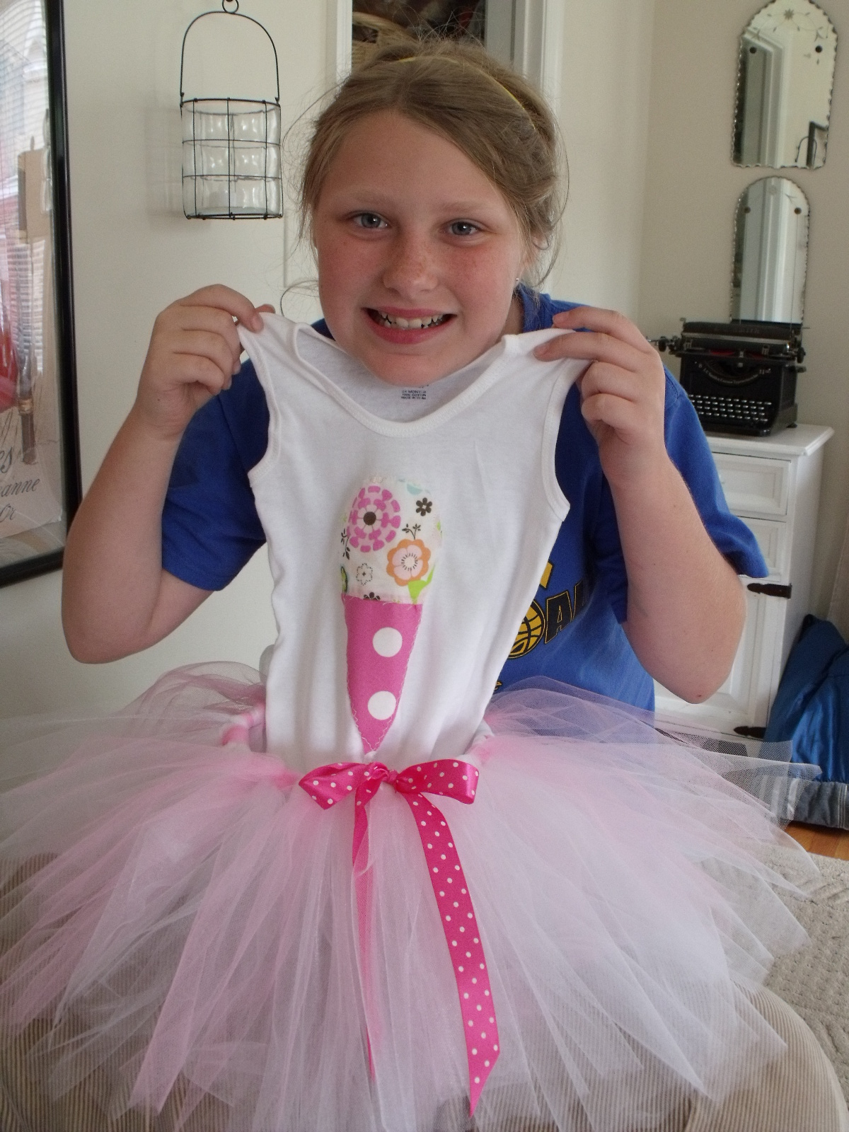 Pink Daisys Blog: Tutu Skirt for a B-Day gift