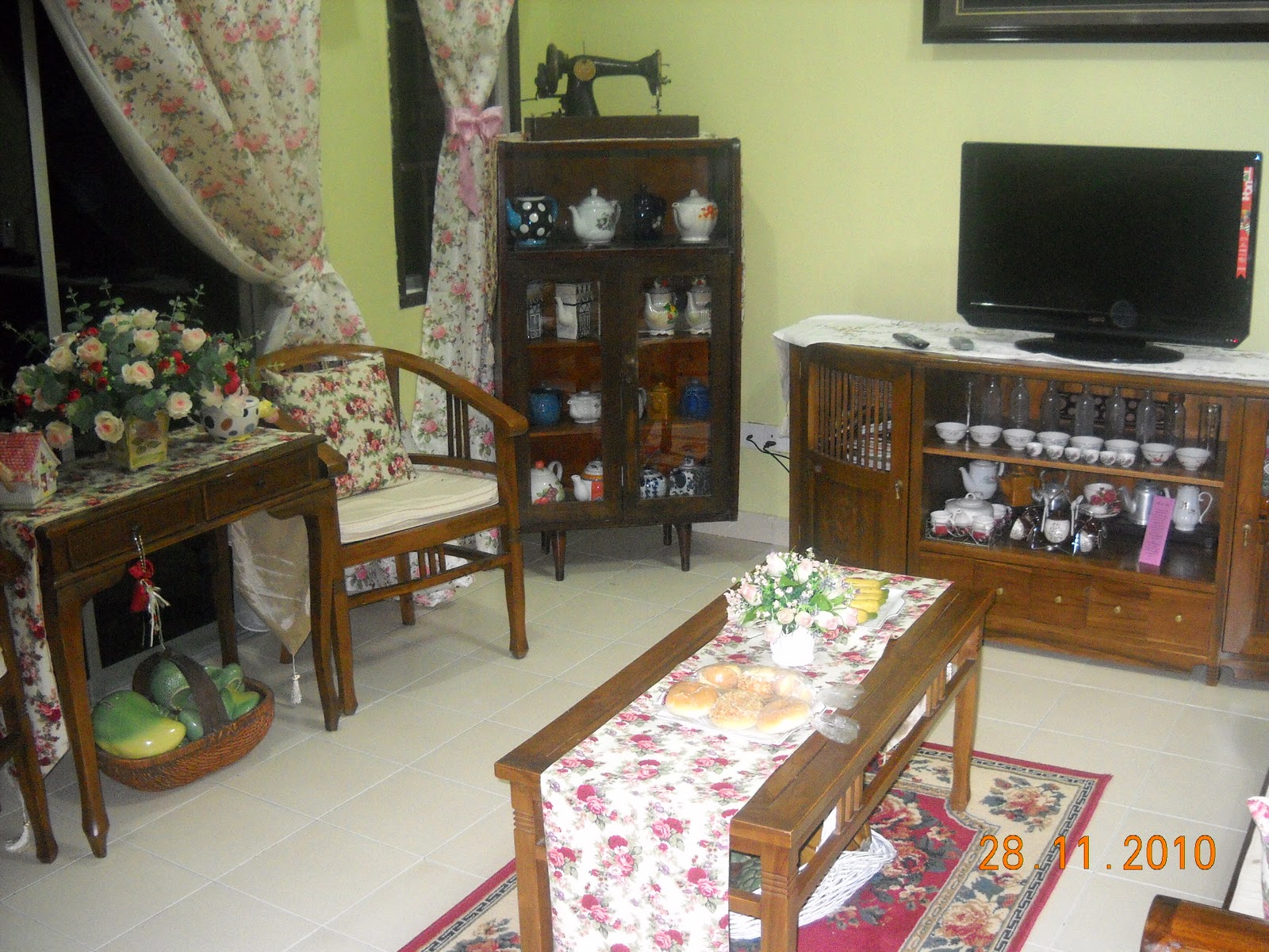 Teratak Idaman Syamida: Rumahku Syurgaku-ruang tamu