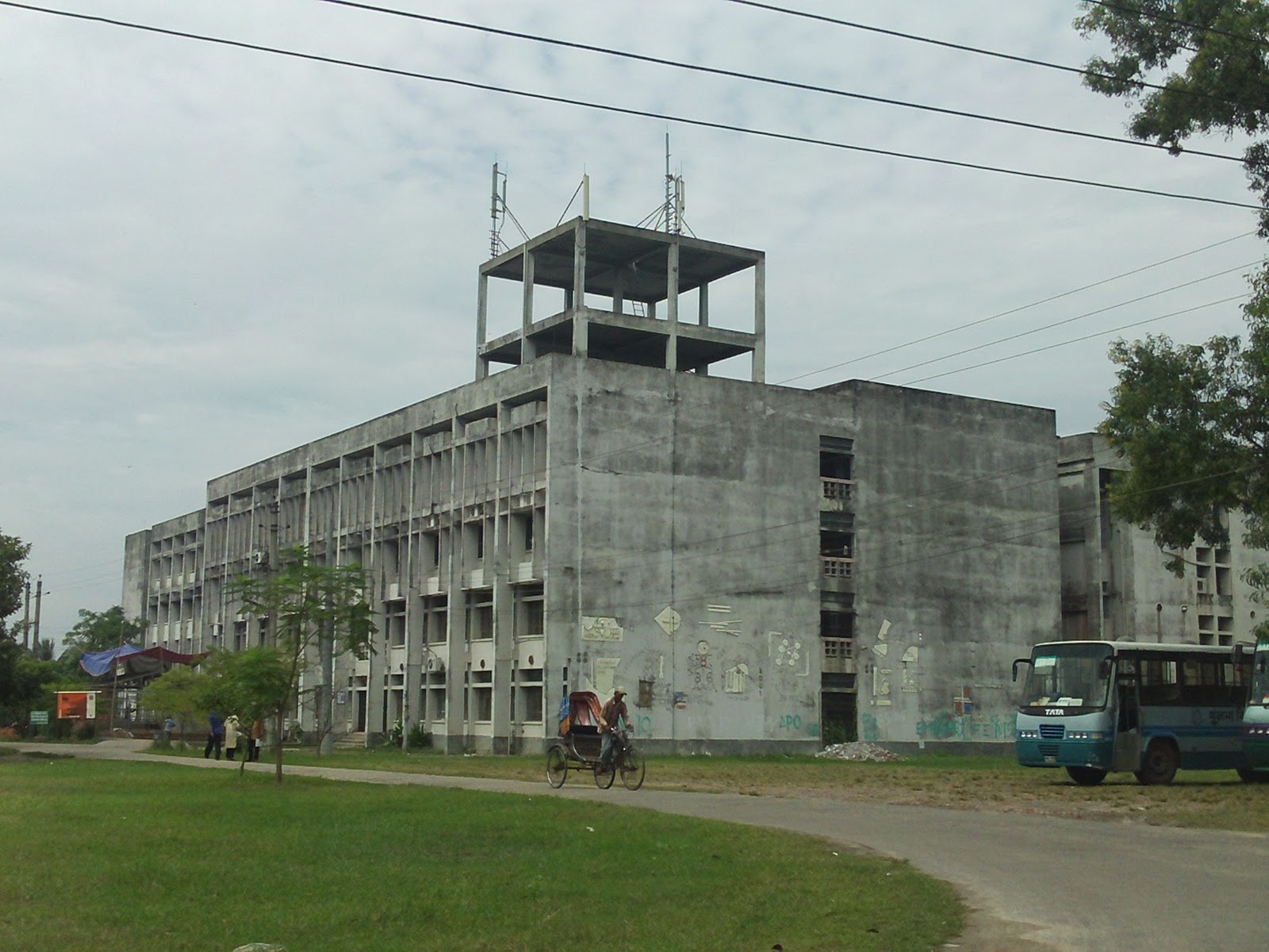 Global Salon: Khulna University