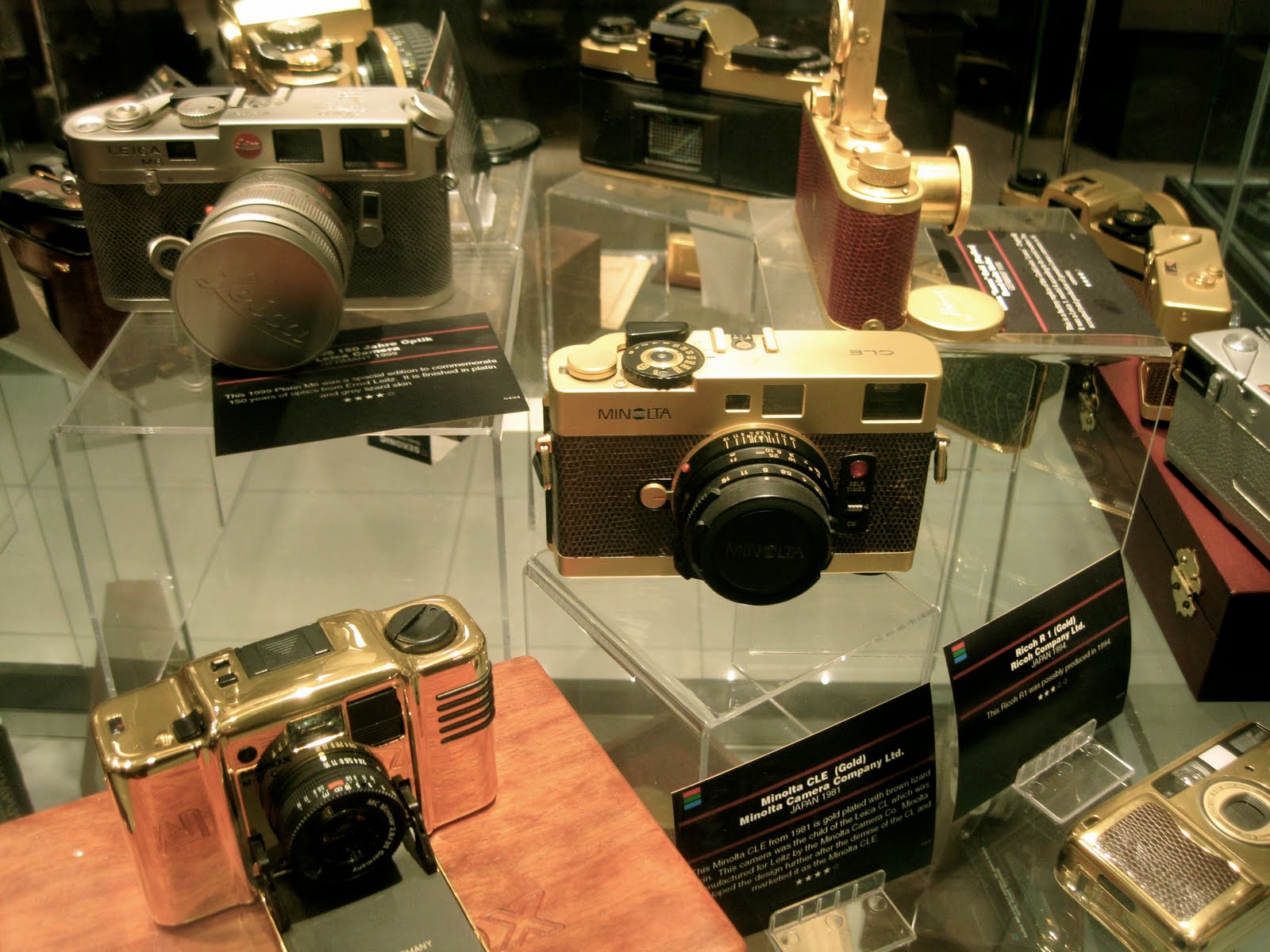 extra sunday: camera museum