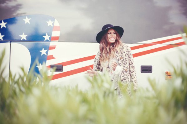 Atlanta Noo De Cadenet Taylor | SUKI SUKI