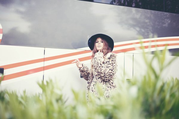 Atlanta Noo De Cadenet Taylor | SUKI SUKI