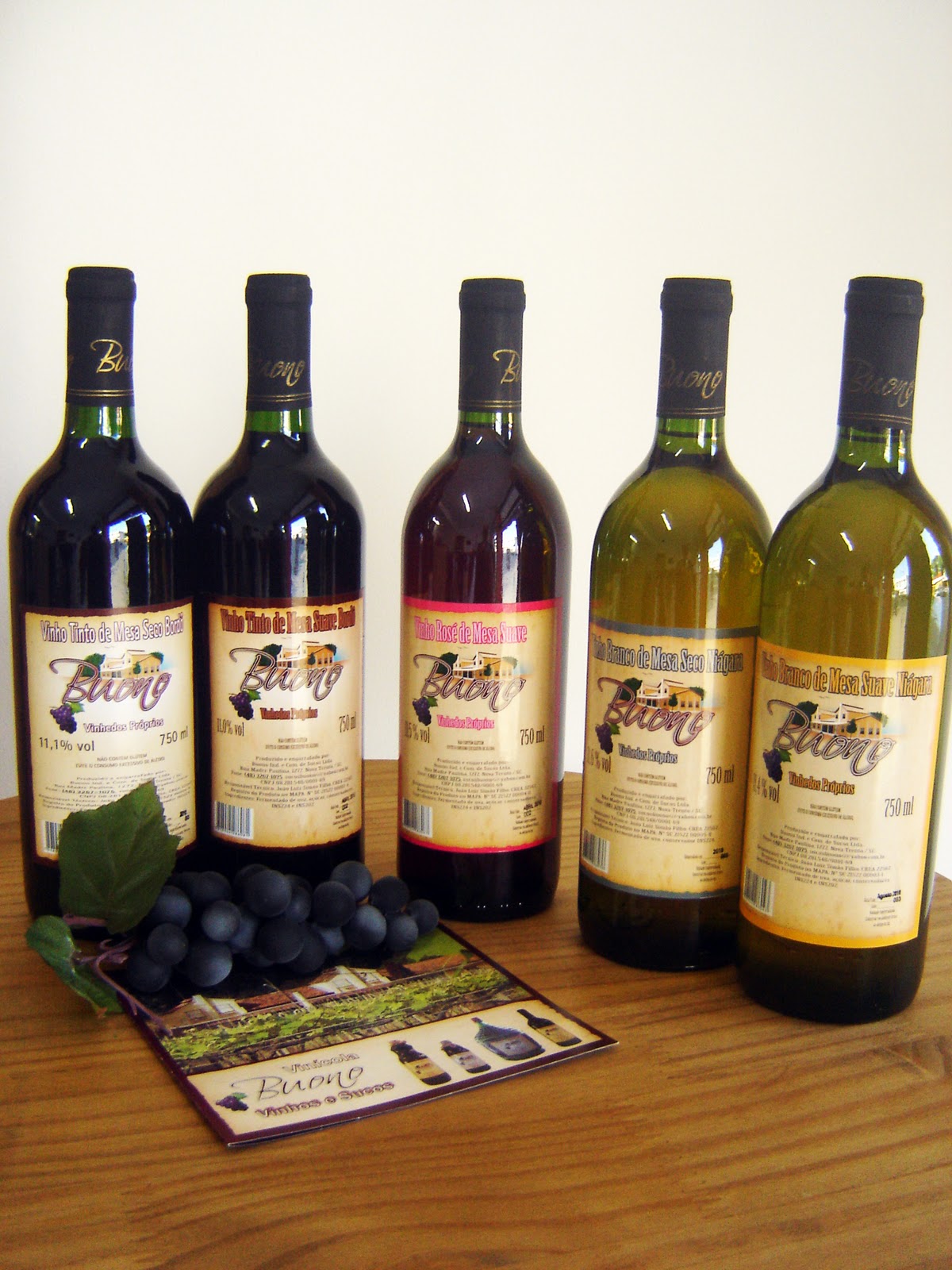 A Camponesa | Produtos Coloniais: Nossos vinhos coloniais...