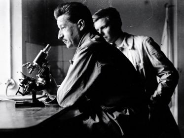 Historia de la ciencia forense moderna ~ Security By Default