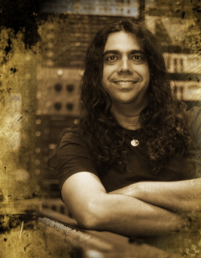 À Frente da Batalha: Entrevista com Danilo Lopes, Vocalista e Baterista ...