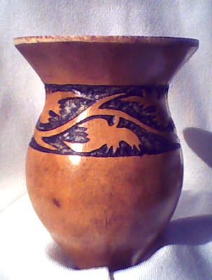CEREMONIA SECRETA: MATES DE CALABAZA CON GUARDAS TALLADAS