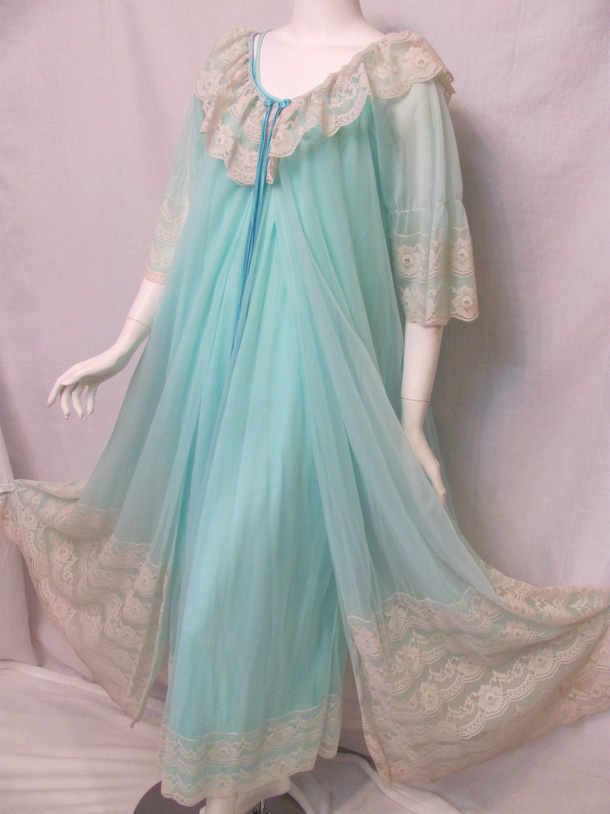 Gilded Girl Vintage: Aqua Blue Cream de Menthe Intime' Peignoir ...