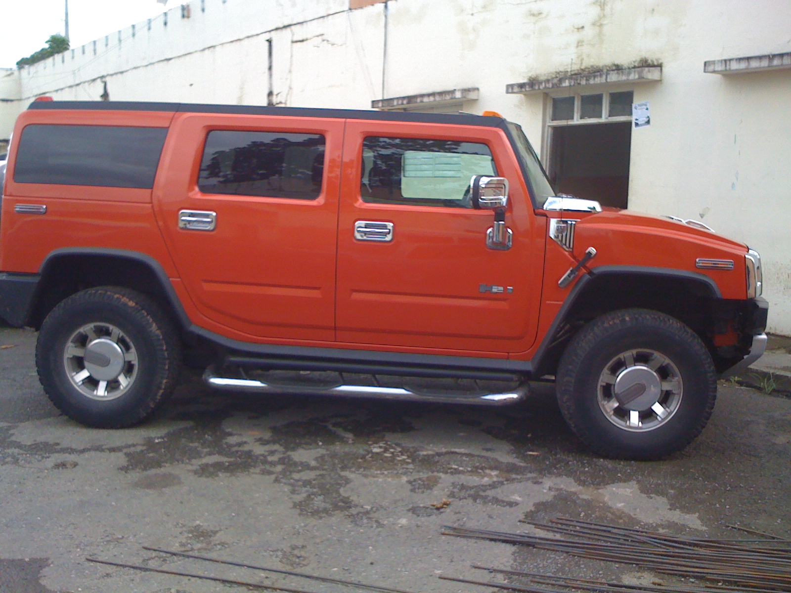 PN localiza jeepeta Hummer dejada abandonada en Bonao