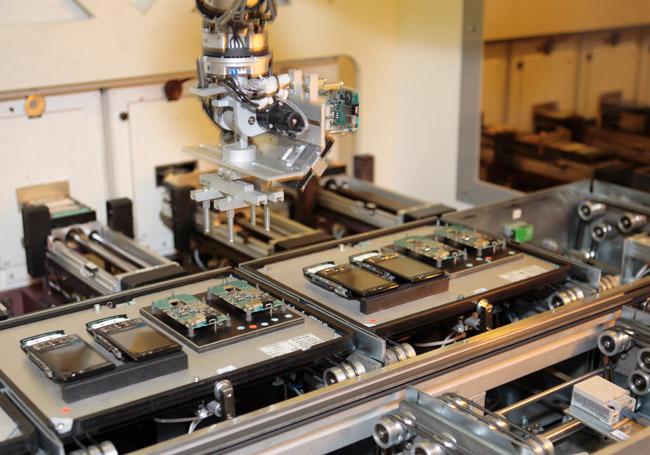 Science & Technology: Take a Tour of Nokia Factory