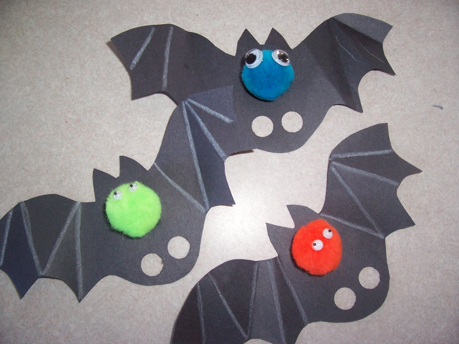 Because I Said So (and Other Mommyisms): Finger Puppet Bats