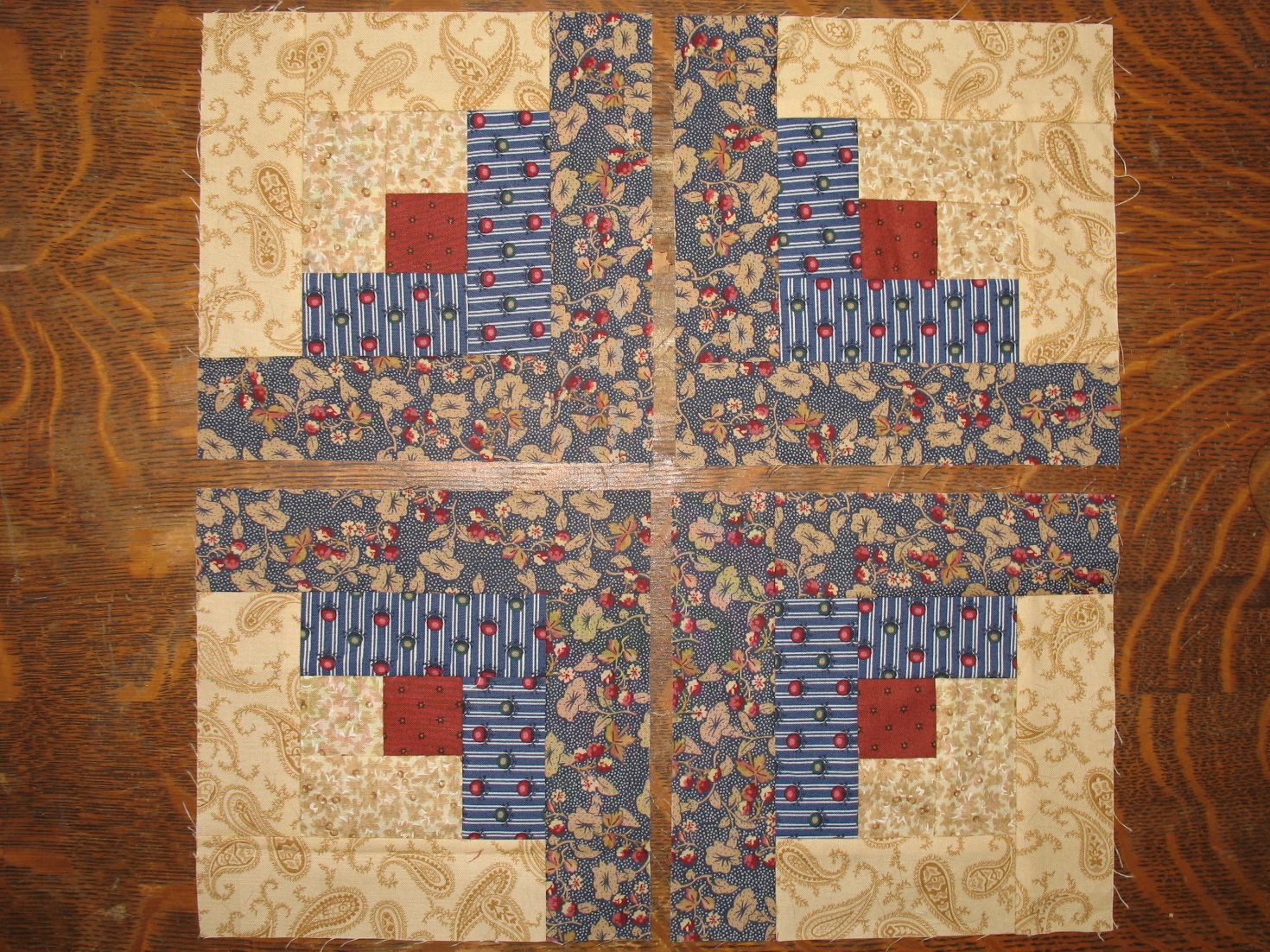 Welcome Home Farm: Oregon Trail Quilt: Log Cabin