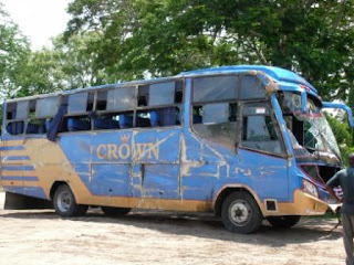 EXPERIENCING KENYA: Crown Bus Rollover
