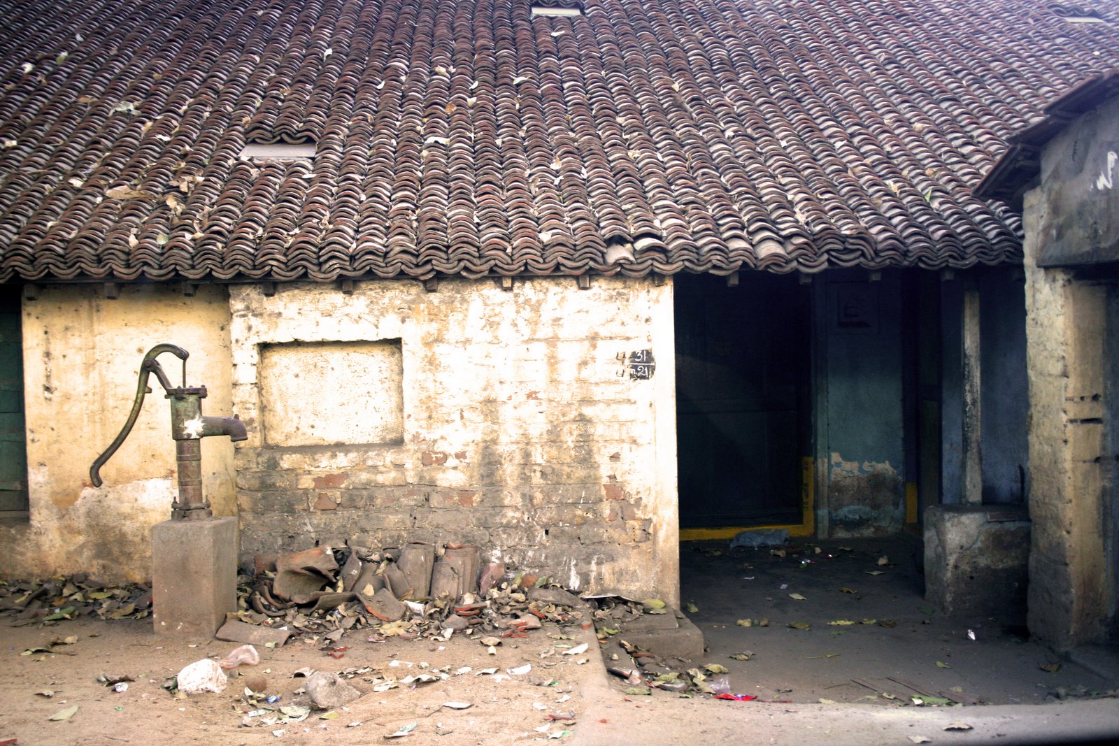 TWENTY SIX HOURS IN CHENNAI / POOBERRY SEEES | Pootsville