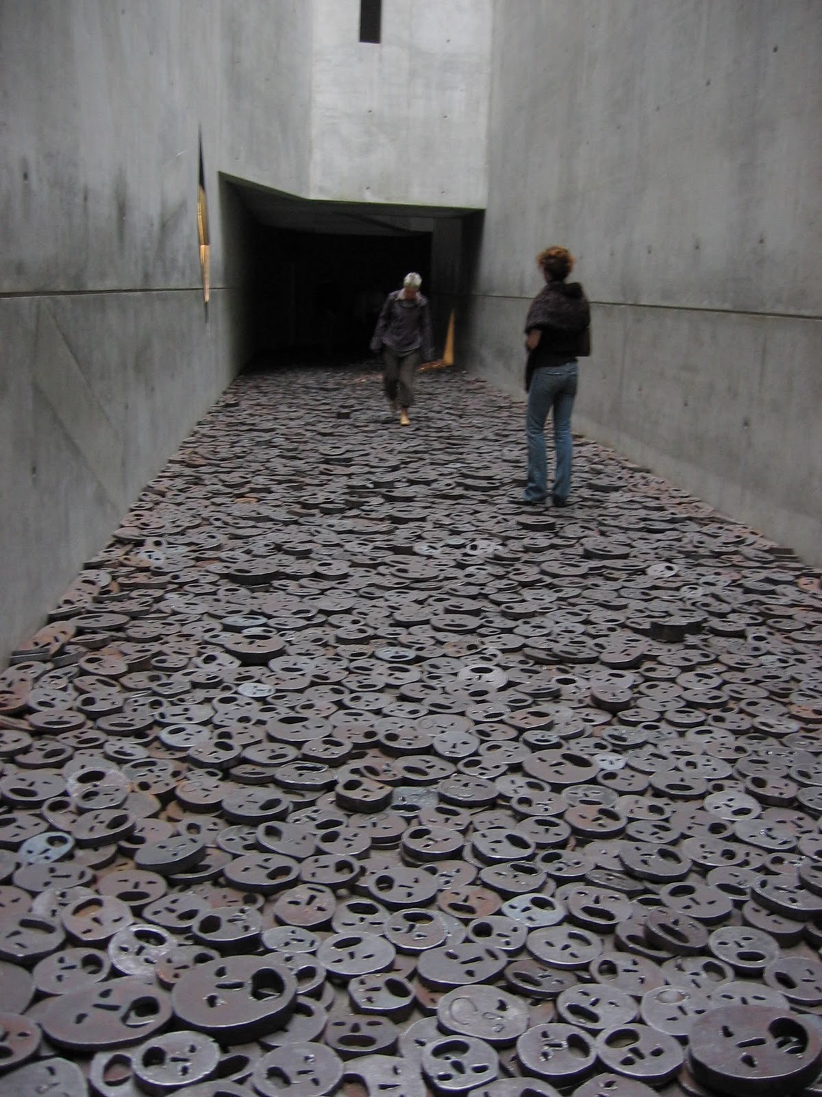 Visual Arts Blog: Installation Art