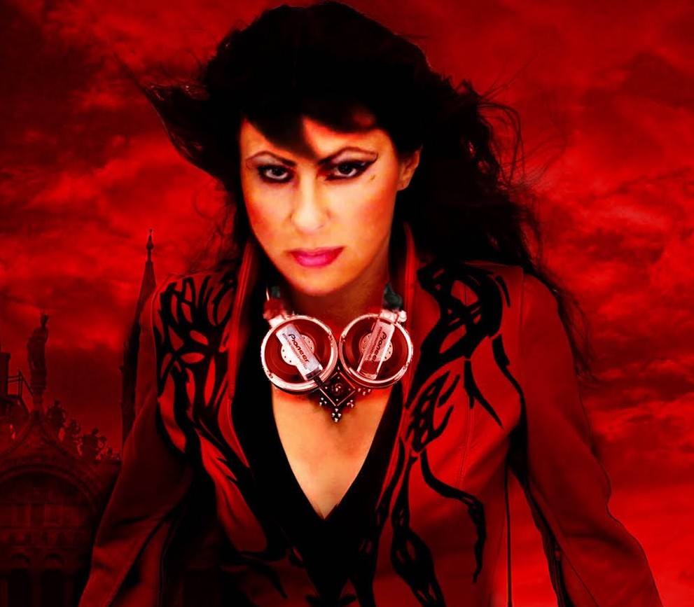 Galera Oops!: Quebre TUDO em casa com estes SETs da DJ Drag Verônica ...