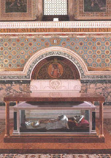 Desde el manicomio: Pío Nono y el pionono