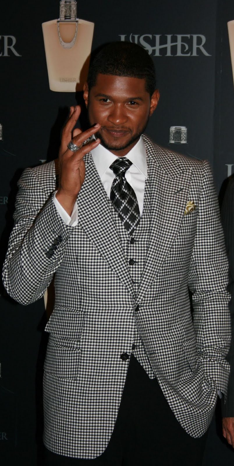 a2harrowcollegemediasam7: Artist Research - Usher