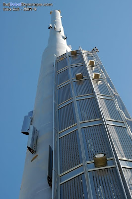 Dubai Construction Update: Burj Khalifa spire pictures, aka Burj Dubai