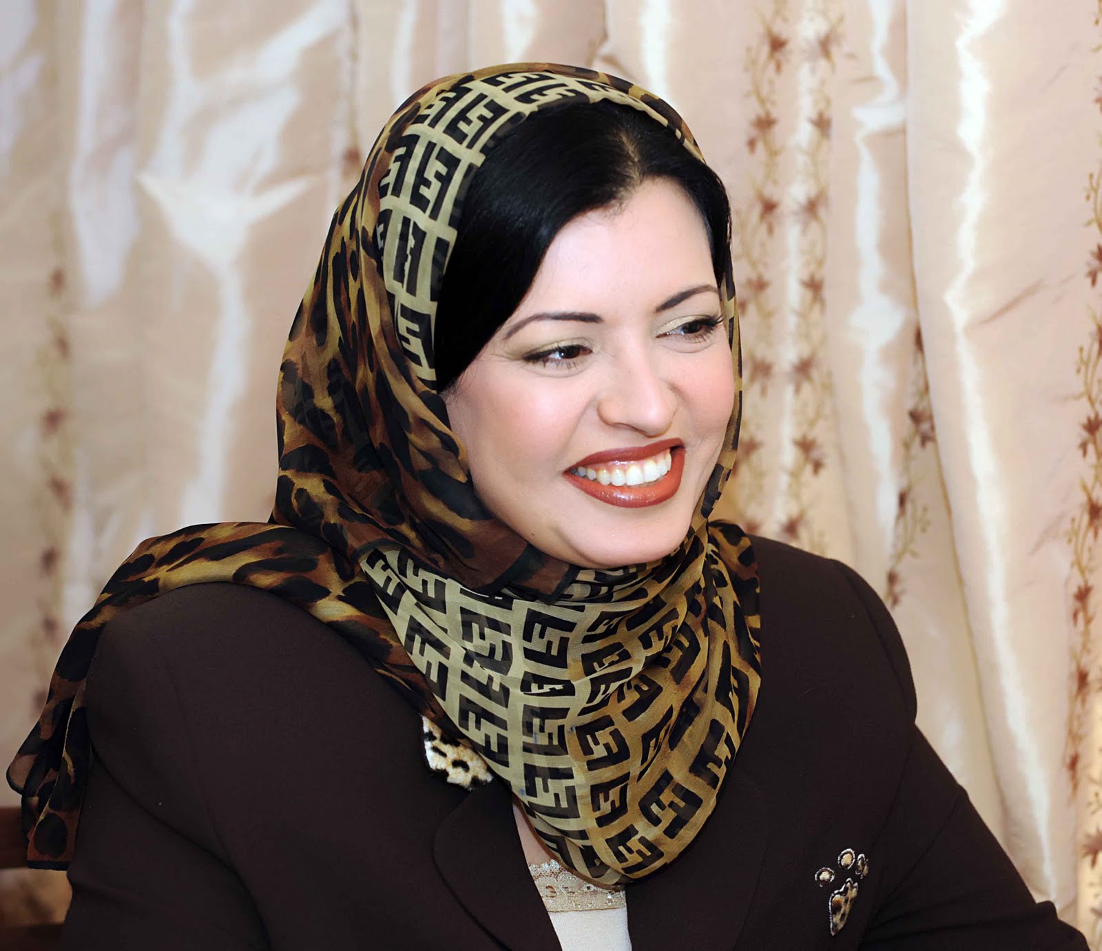 Dubai Constructions Update by Imre Solt: RTA female staff explore sky ...