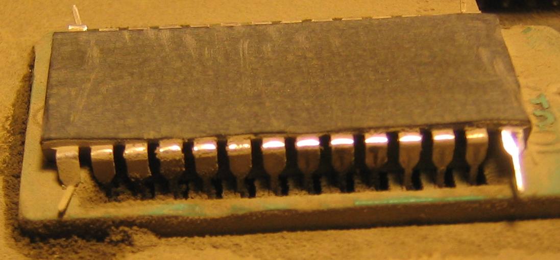 IC reverse engineering and other adventures: IC decapping, round 2: sanding